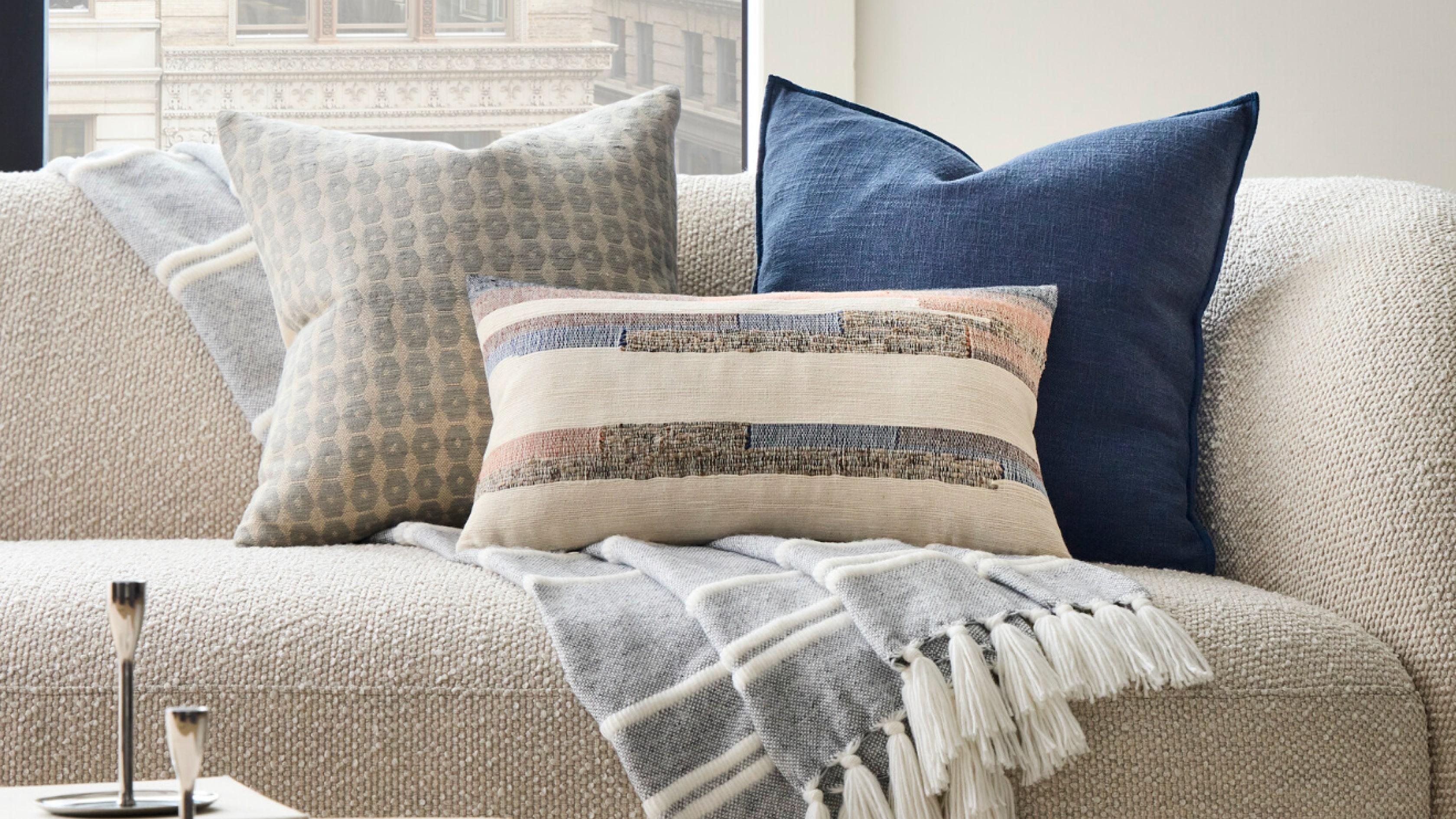 Solid & Patterned Cushions & Cushion Inserts - West Elm Australia
