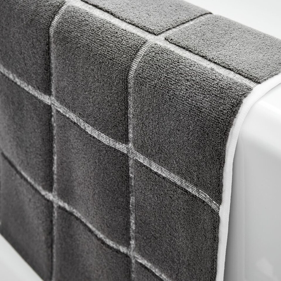 Organic Tile Sculpted Bath Mat | West Elm Australia