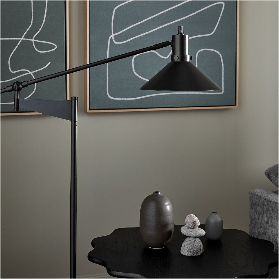 Pete Floor Lamp (130 cm) - West Elm Australia