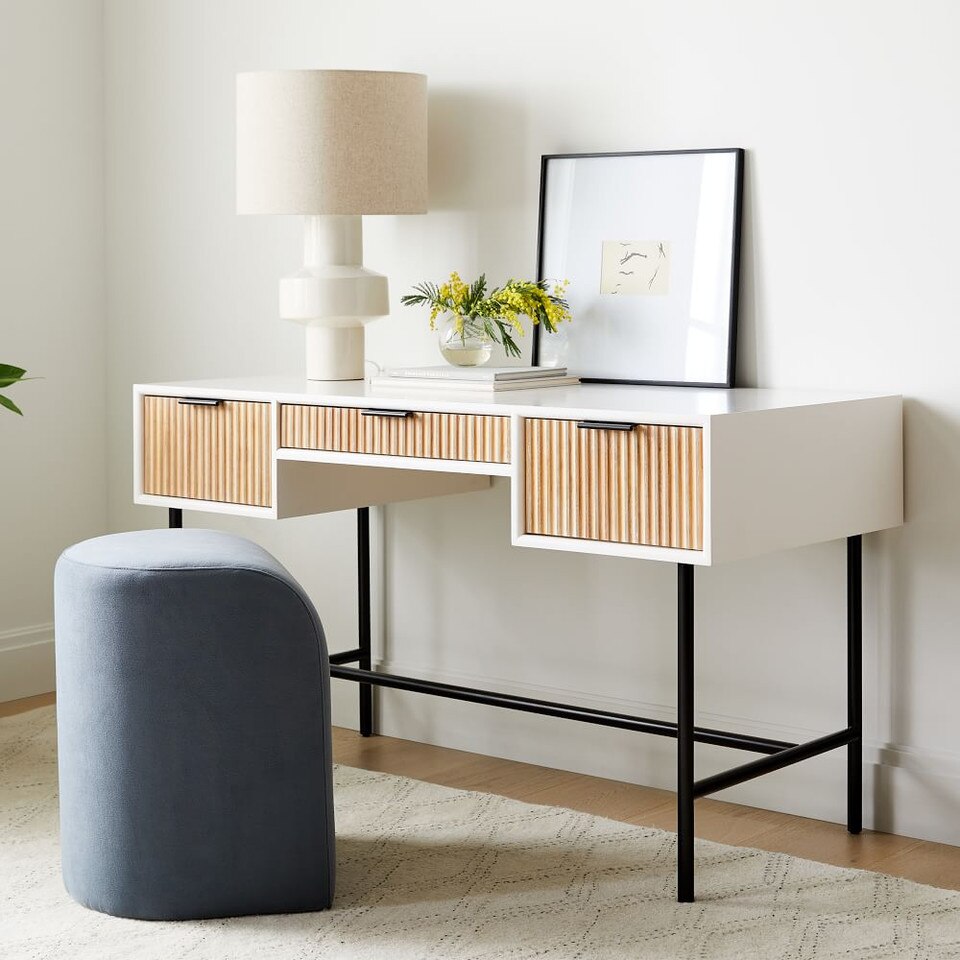Quinn Desk - West Elm Australia