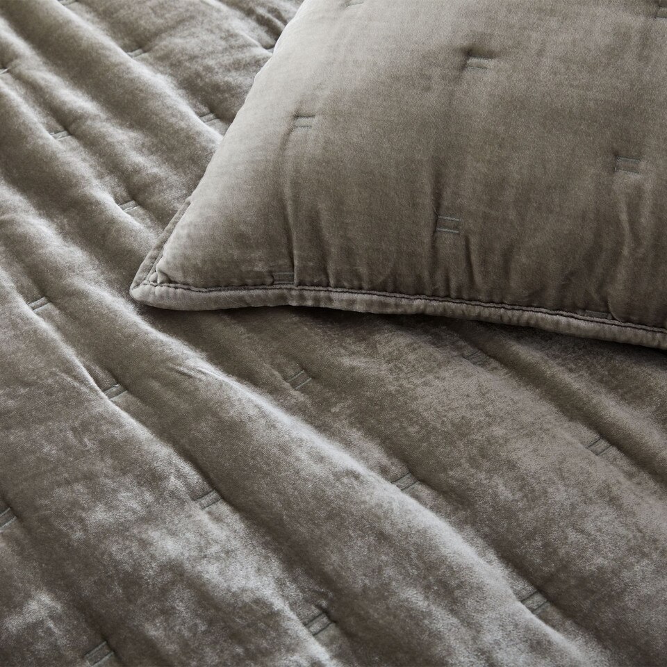 Lush Velvet Tack Stitch Coverlet & Pillowcases - West Elm Australia