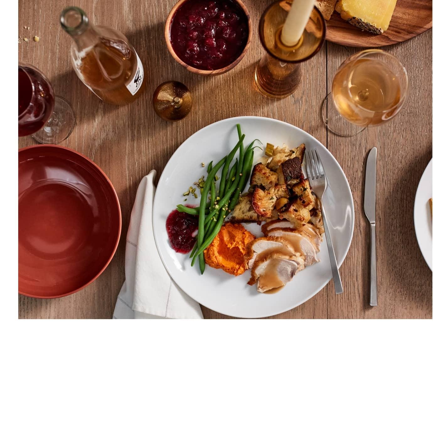 How To Host The Perfect Dinner Party - West Elm Australia